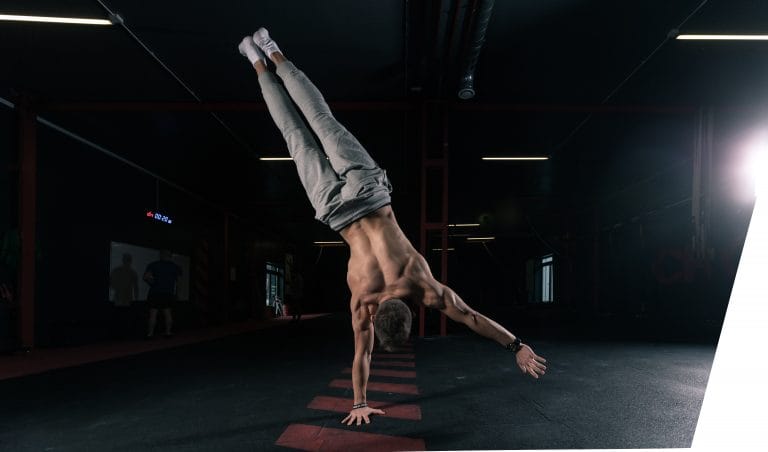 Handstand - Calisthenics workout - Caliathletics.com